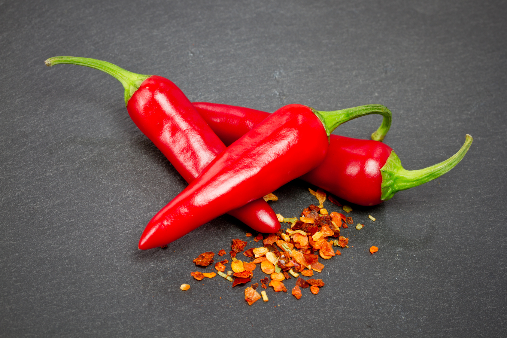 Peperoncini – Sehr scharfe, fruchtige Chilis aus den italienischen ...