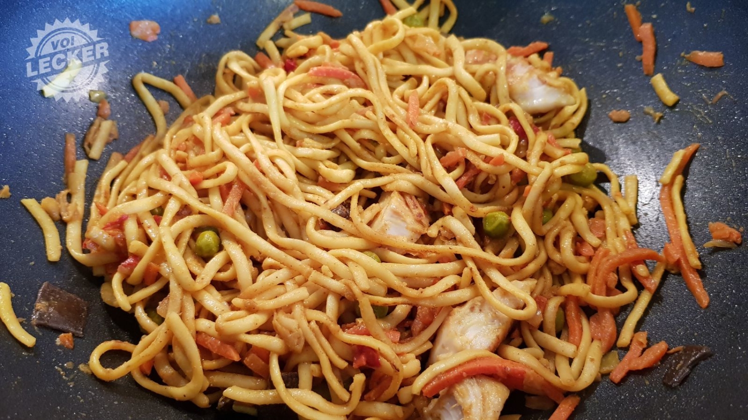 Mah Mee mit gebratenem Hühnerfleisch von ASIAN TASTE